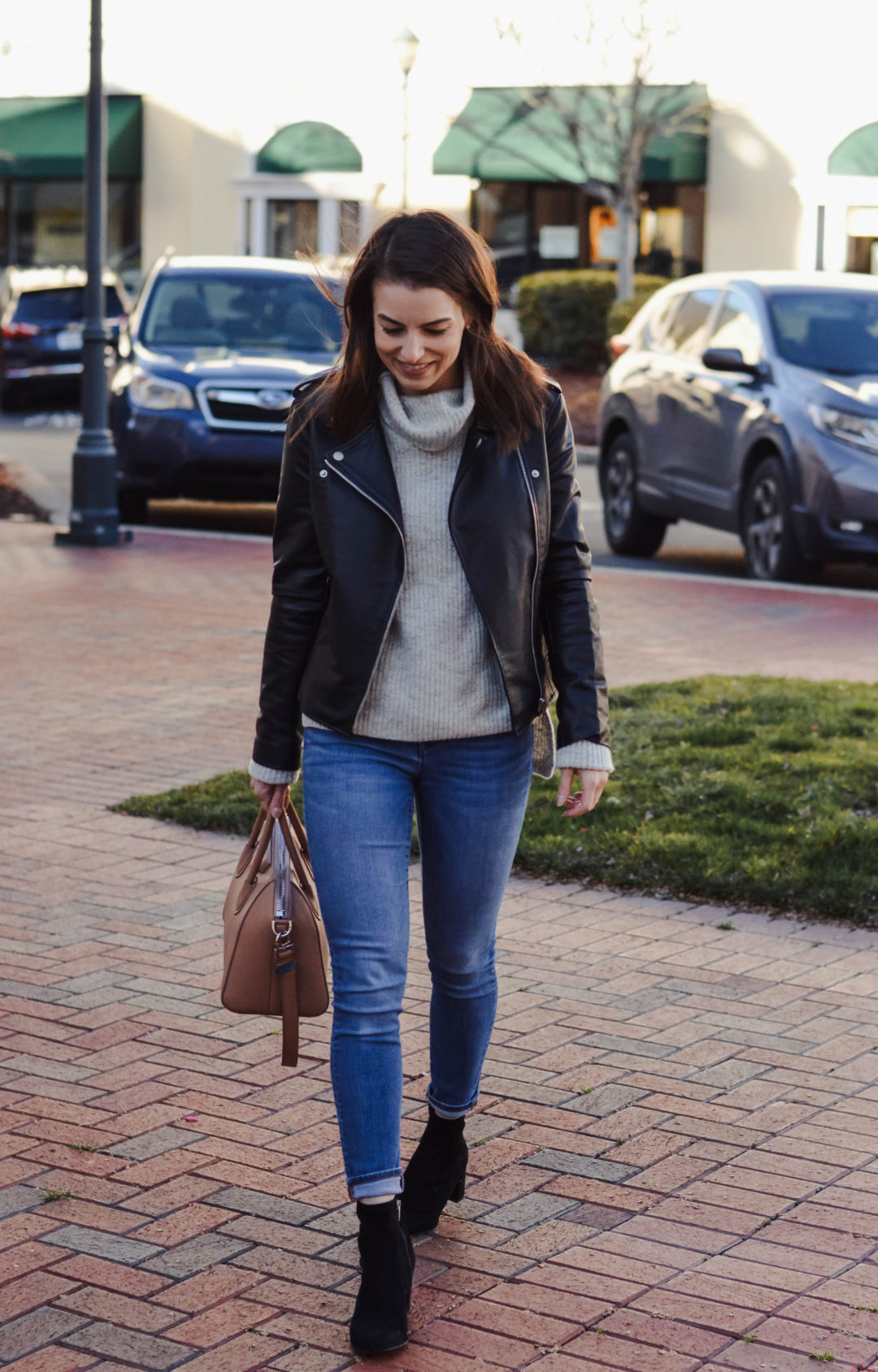 A Simple Way To Style A Leather Jacket – Lilly & Grant